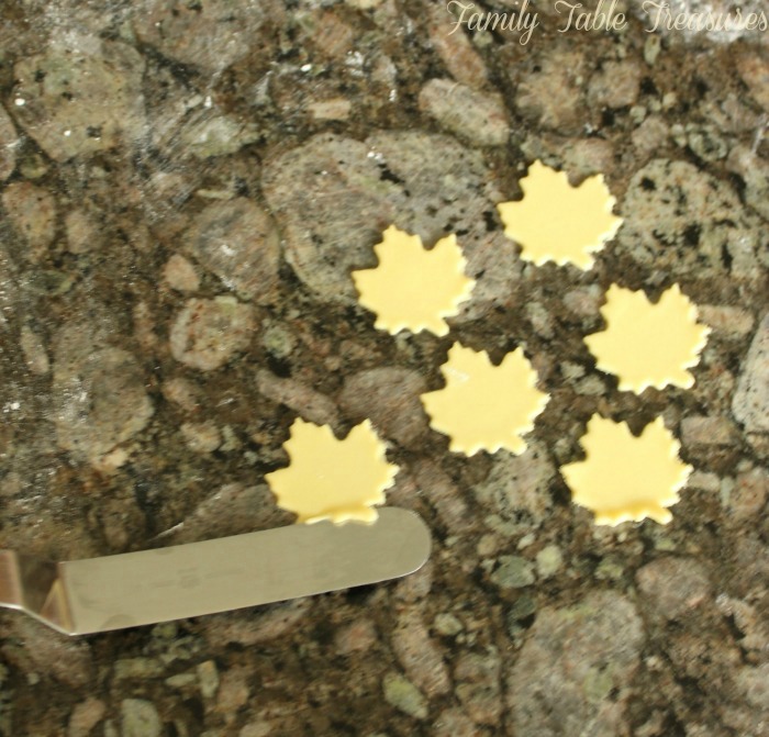 How to make Autumn Gumpaste Leaves - Family Table Treasures