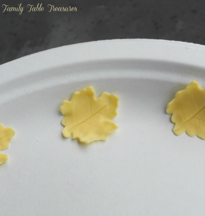 How to make Autumn Gumpaste Leaves - Family Table Treasures